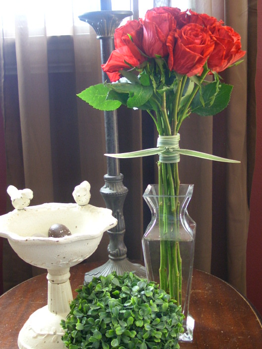Display Roses With A New Twist - Organize and Decorate Everything