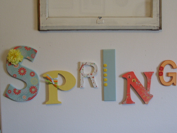 SPRING Sign - Organize and Decorate Everything