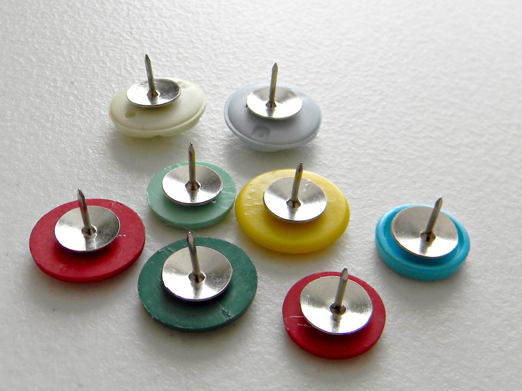 Burlap Covered Pin Board - Organize and Decorate Everything