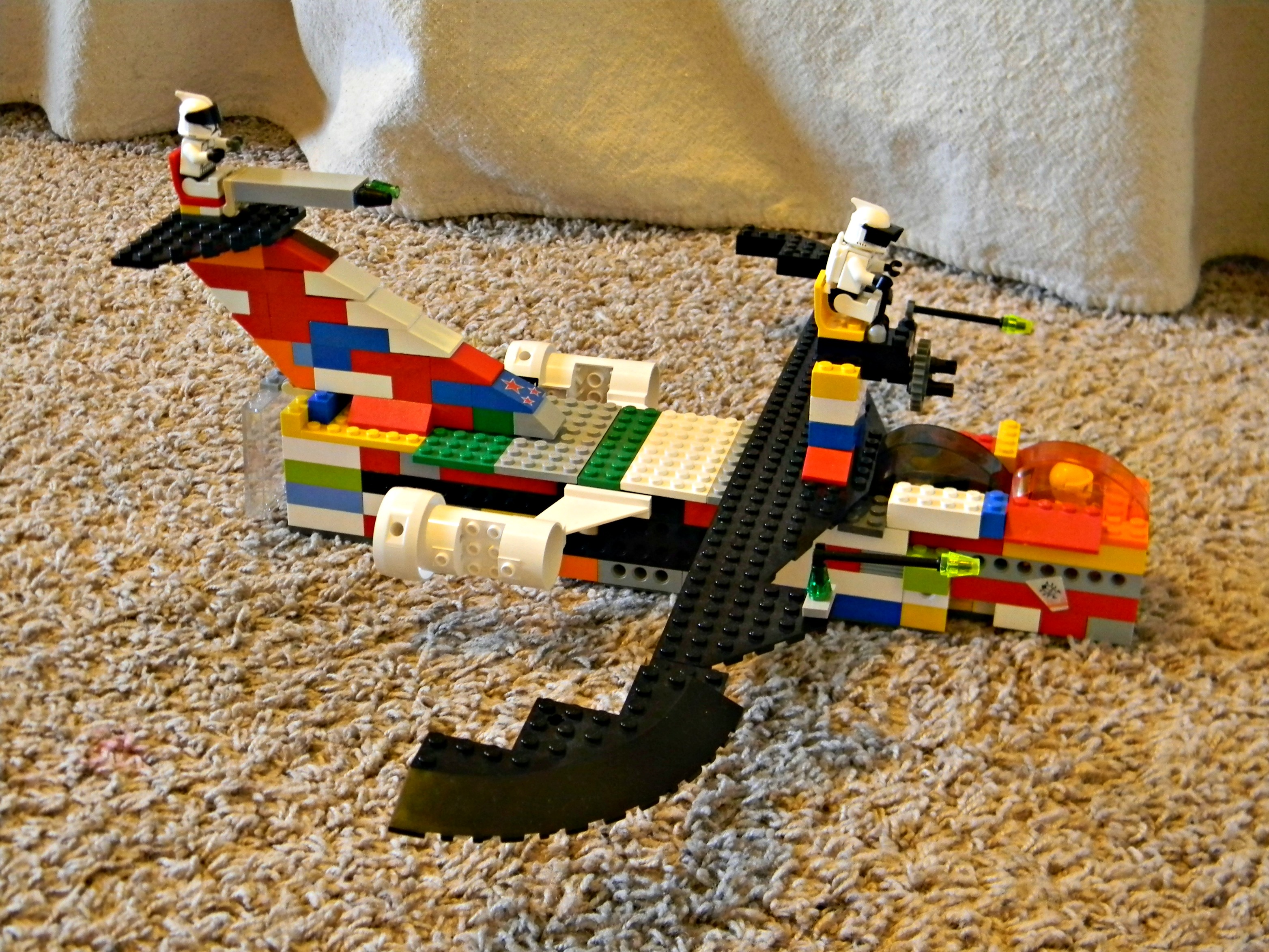 9.9 legos - Organize and Decorate Everything