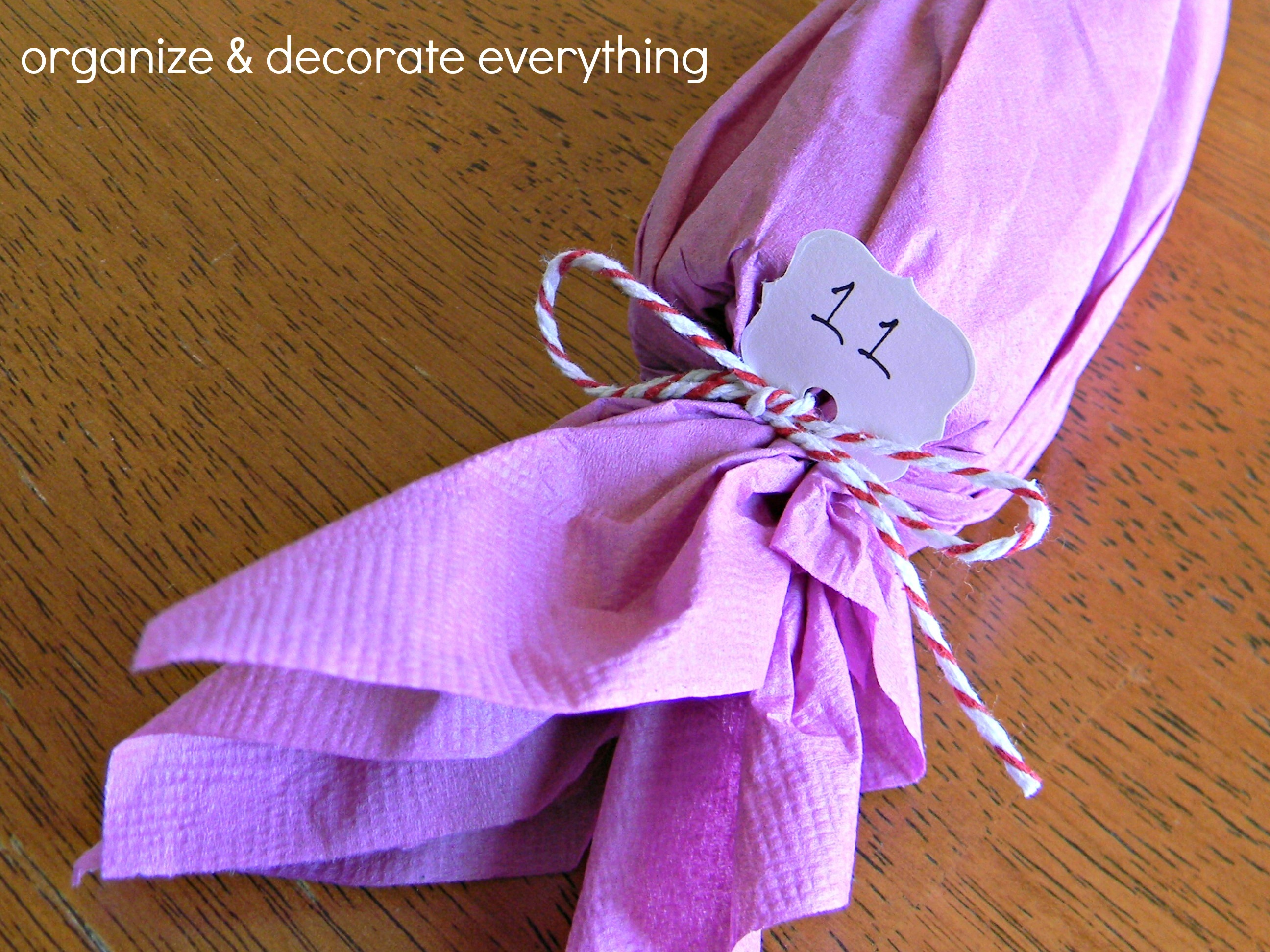 christmas-countdown-napkin-wrapped-tube - Organize and Decorate Everything