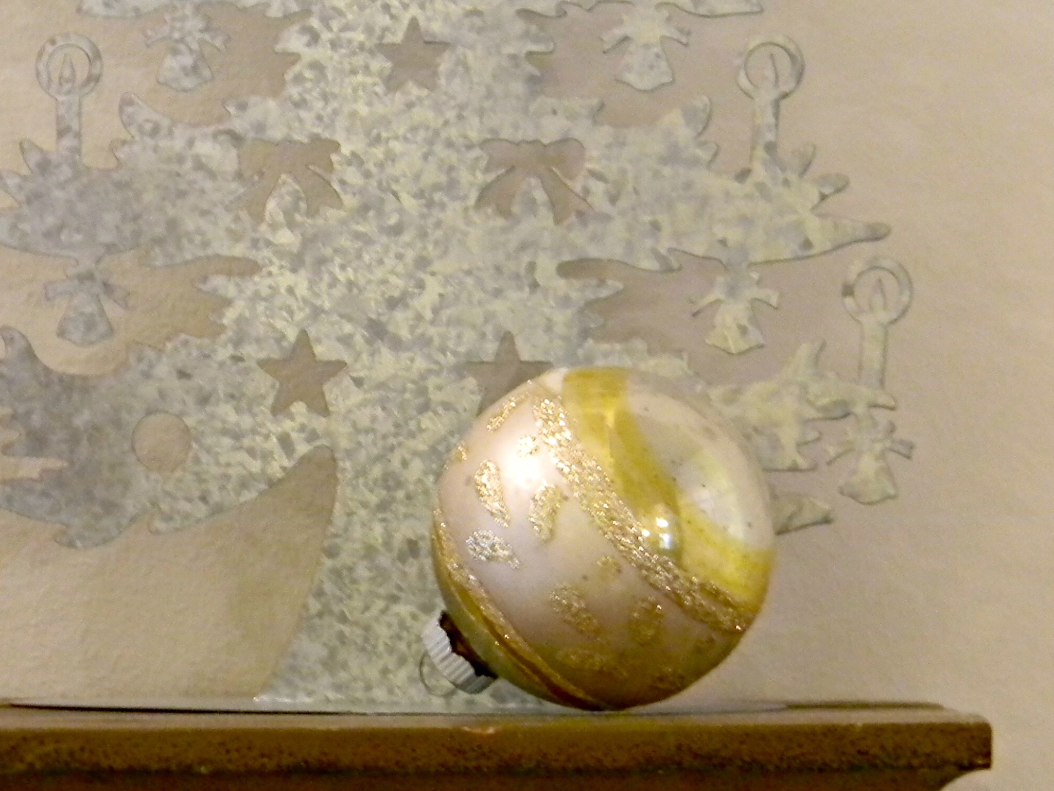 Entry Vignette 4 - Organize and Decorate Everything
