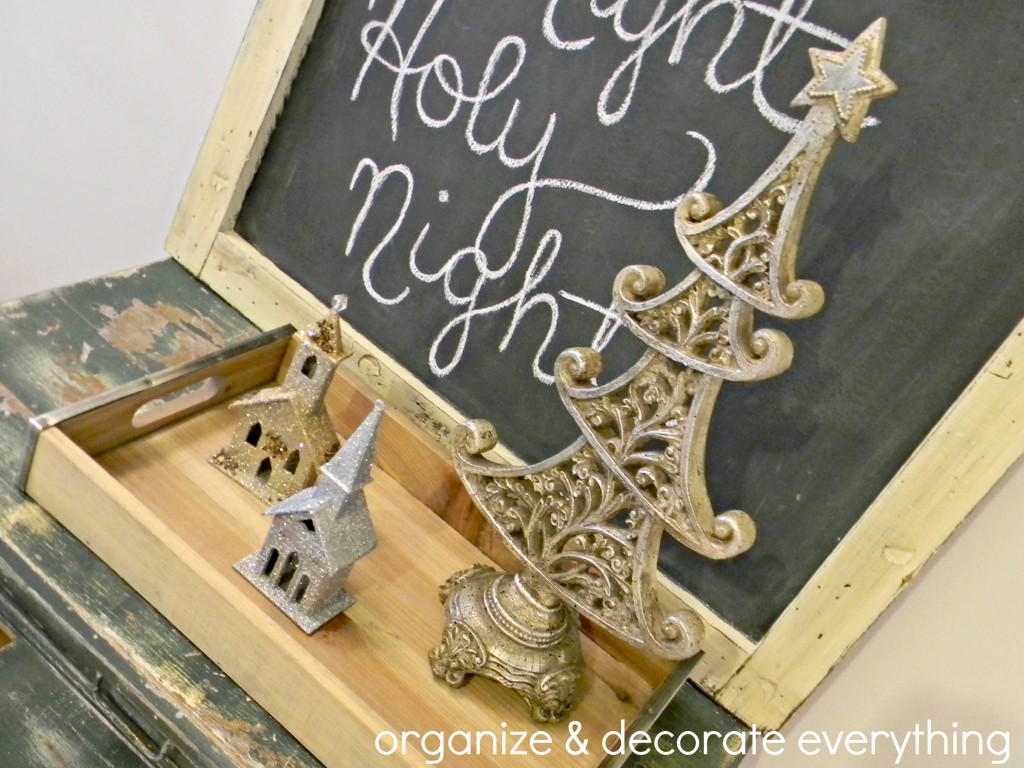 Entry Vignette - Organize and Decorate Everything