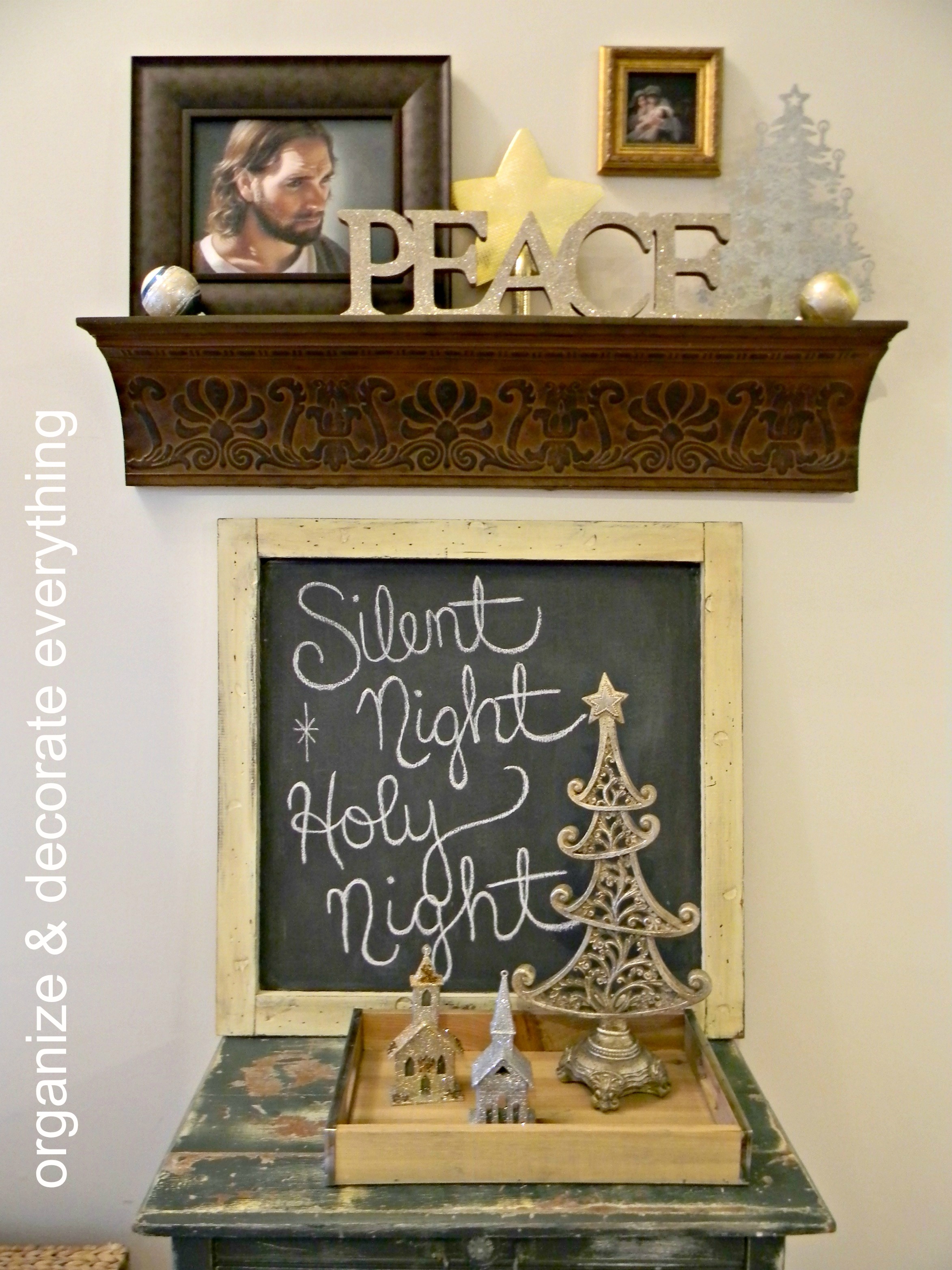 Entry Vignette.1 - Organize and Decorate Everything