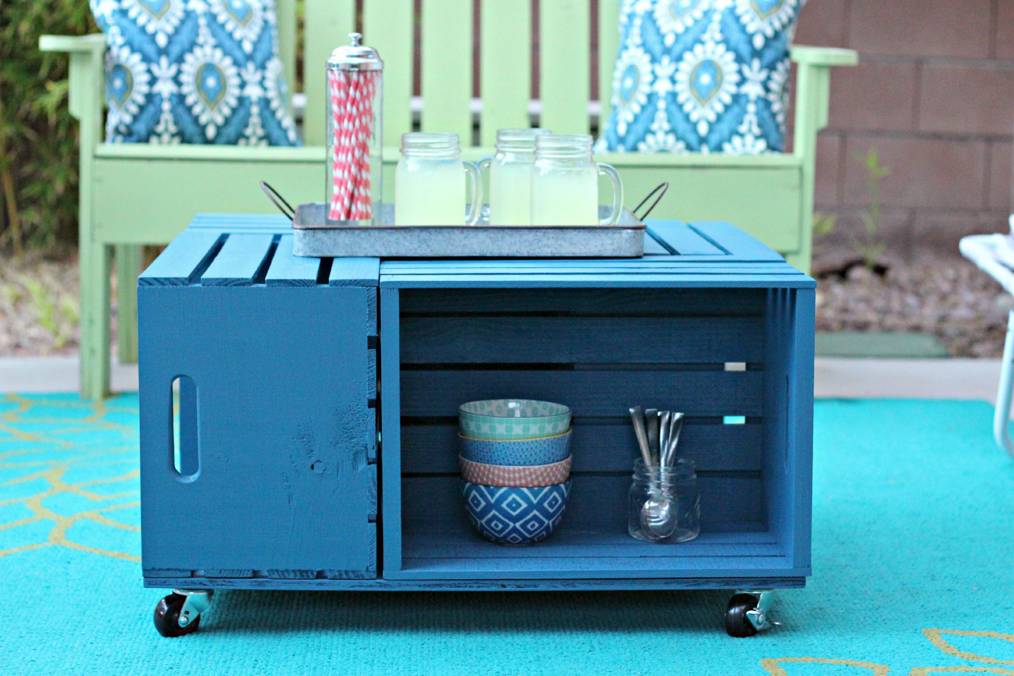 Crate Table entertaining - Organize and Decorate Everything