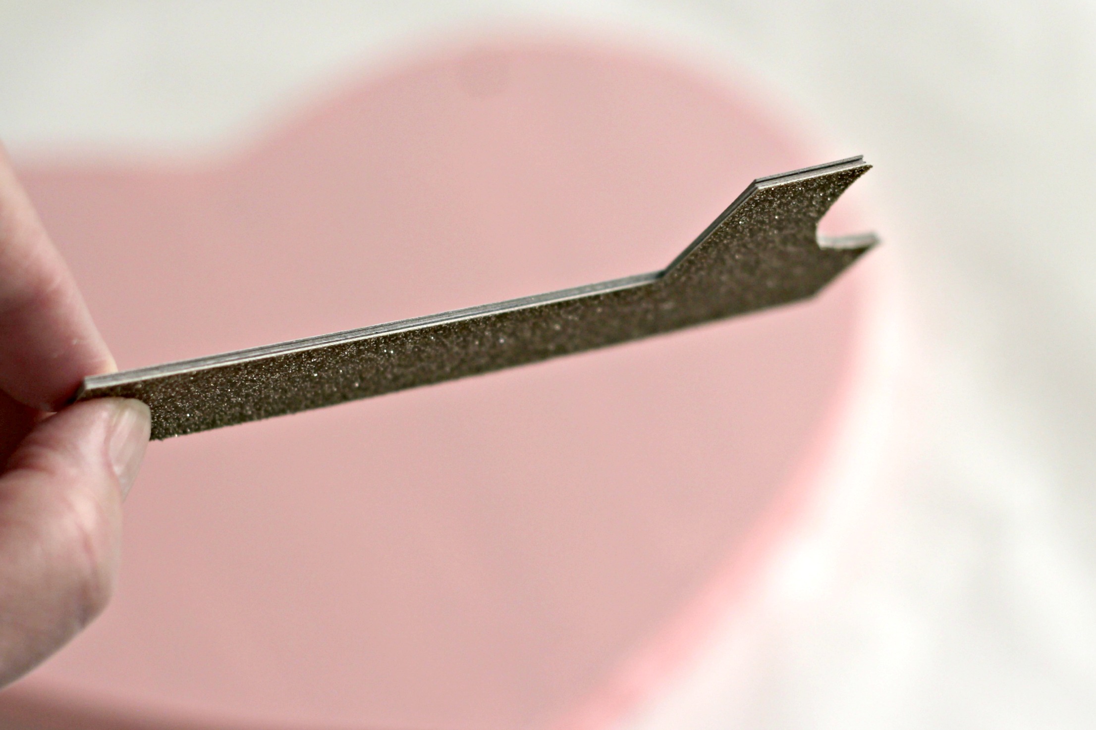 Wood Heart Making Glitter Number - Organize and Decorate Everything