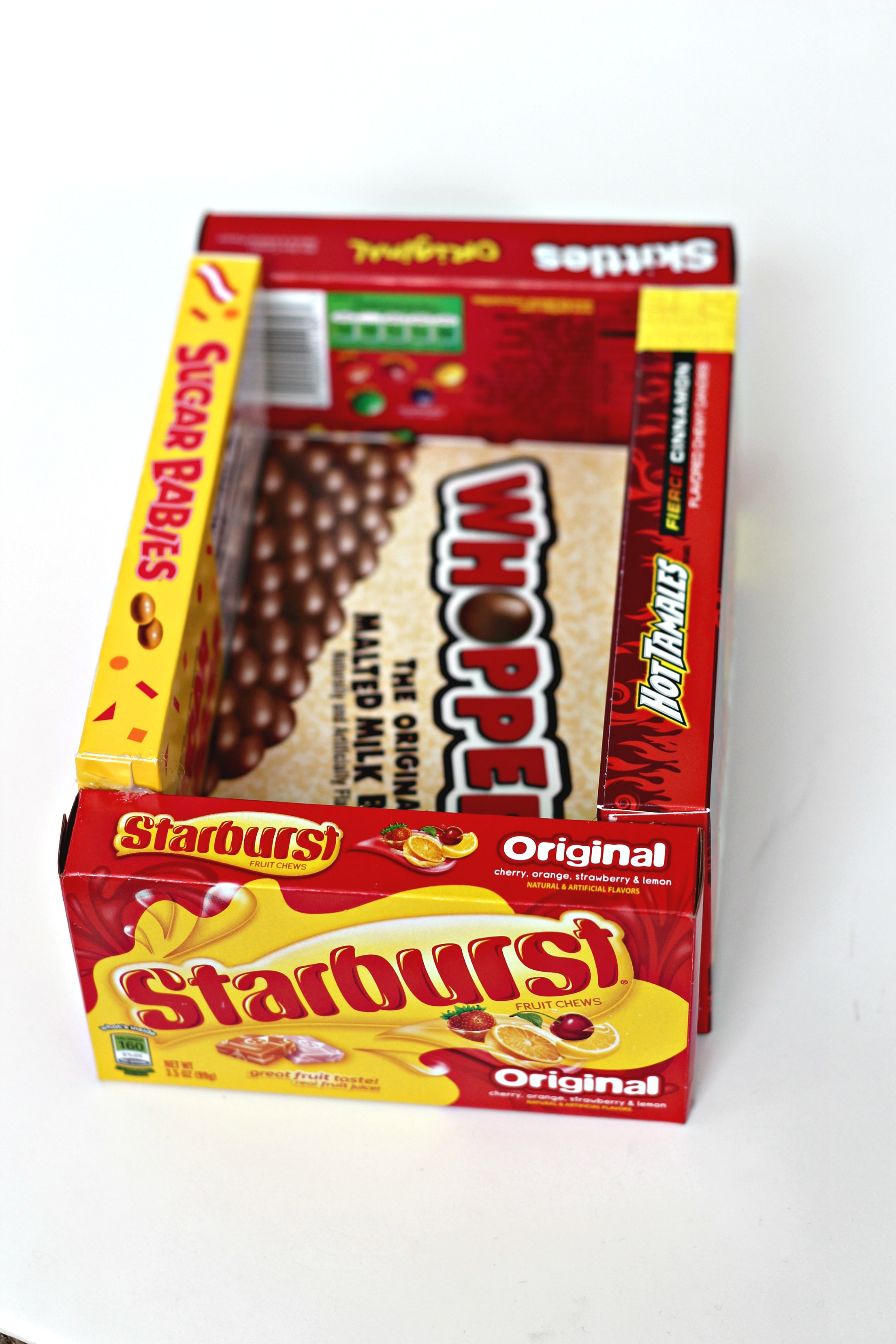 Candy Box Easter Basket assembly - Organize and Decorate Everything