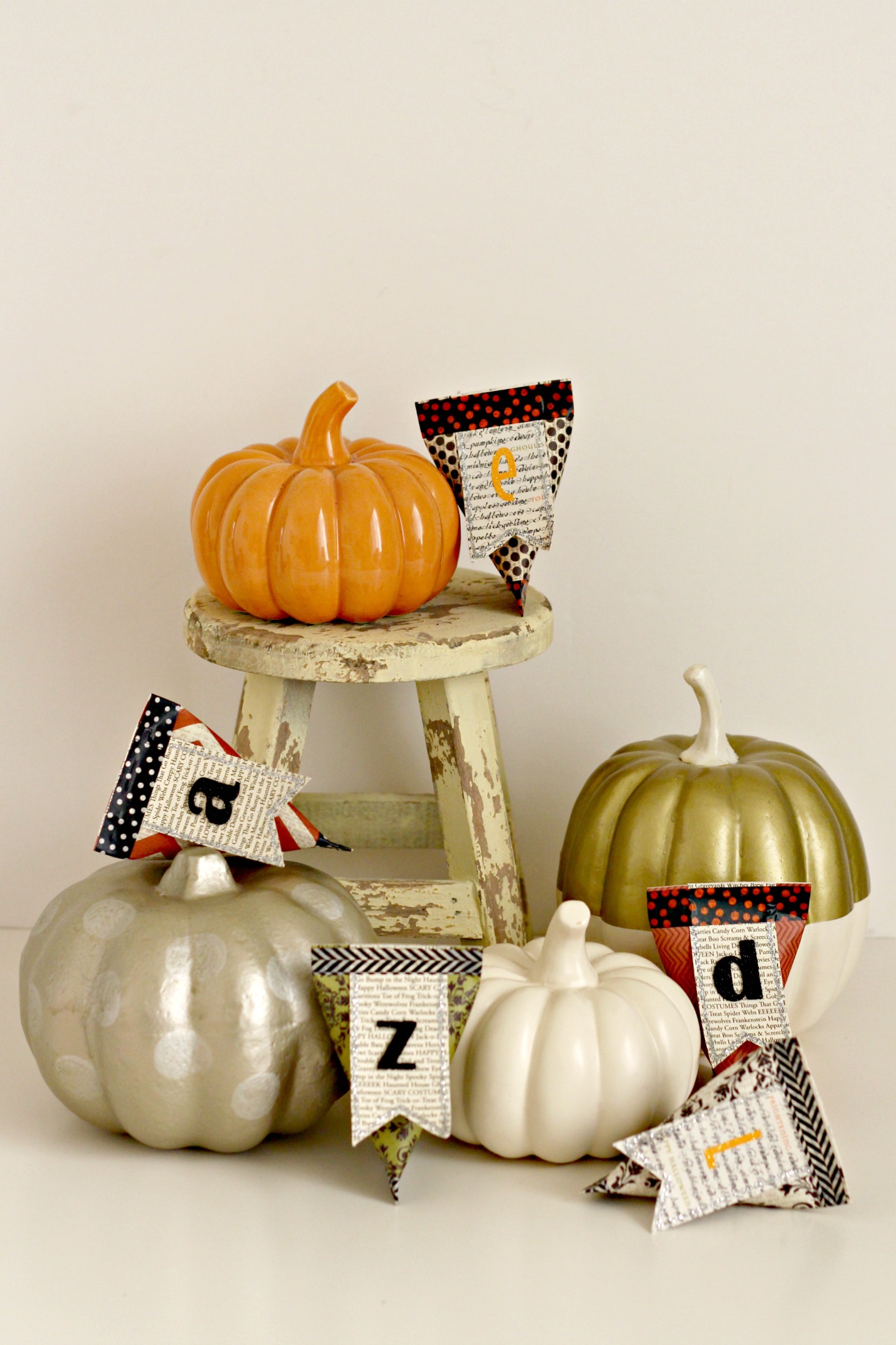 Halloween Sour Cream Container display - Organize and Decorate Everything