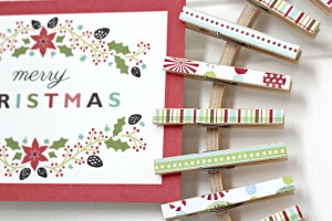 Christmas Card Wreath - Organize and Decorate Everything