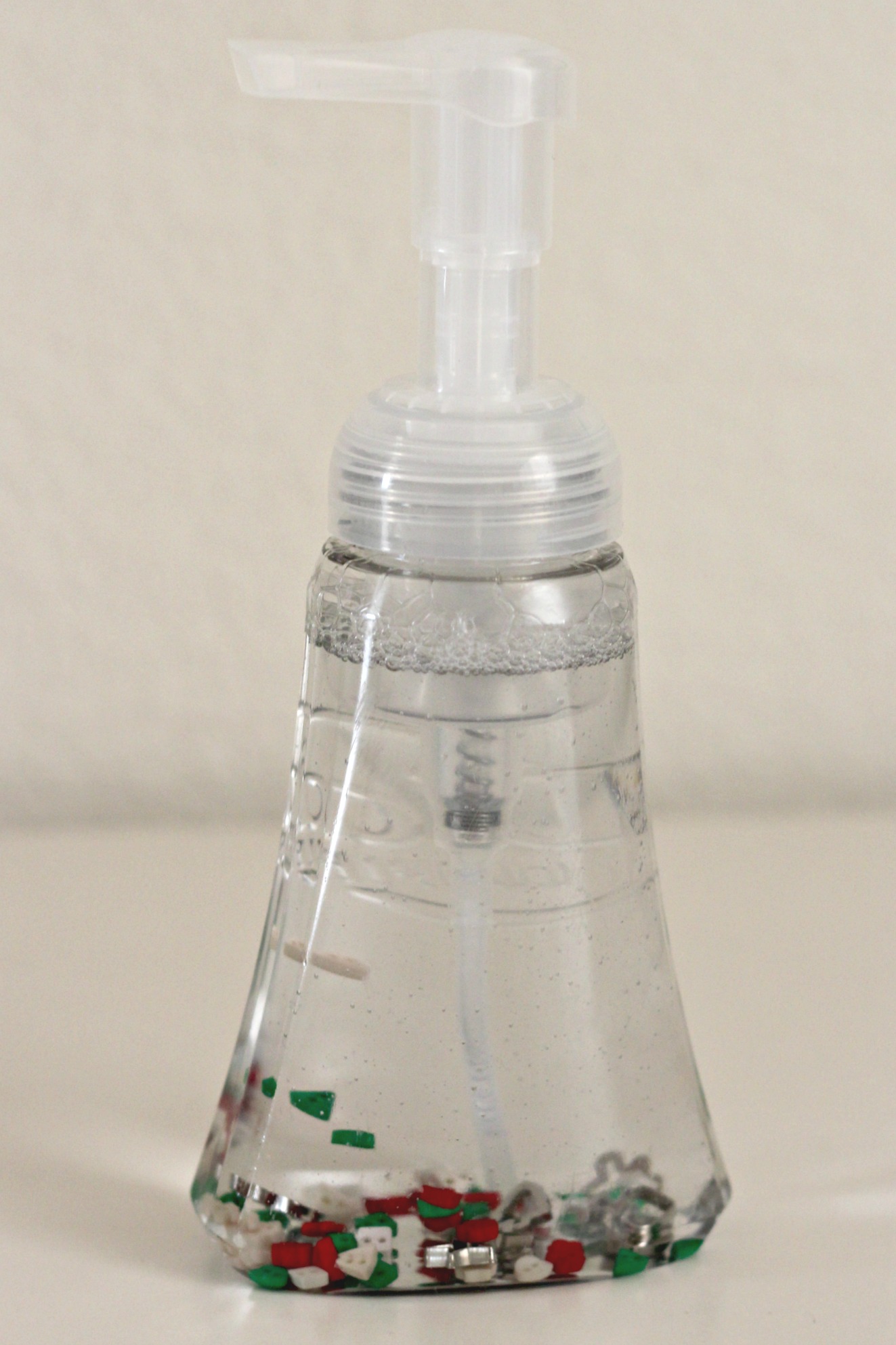 Christmas Hand Soap - Organize and Decorate Everything