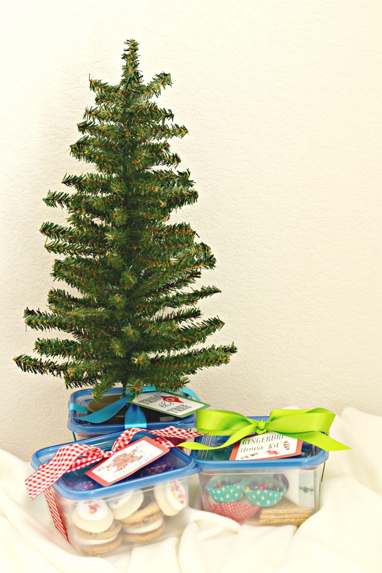 Christmas Gift Kit Ideas - Organize and Decorate Everything