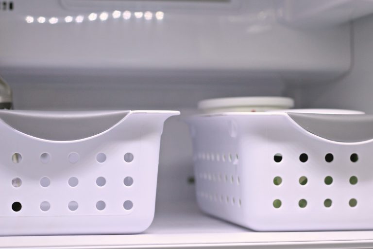 Easy Shelf Clean Up - 31 Days of Organizing and Cleaning Hacks ...