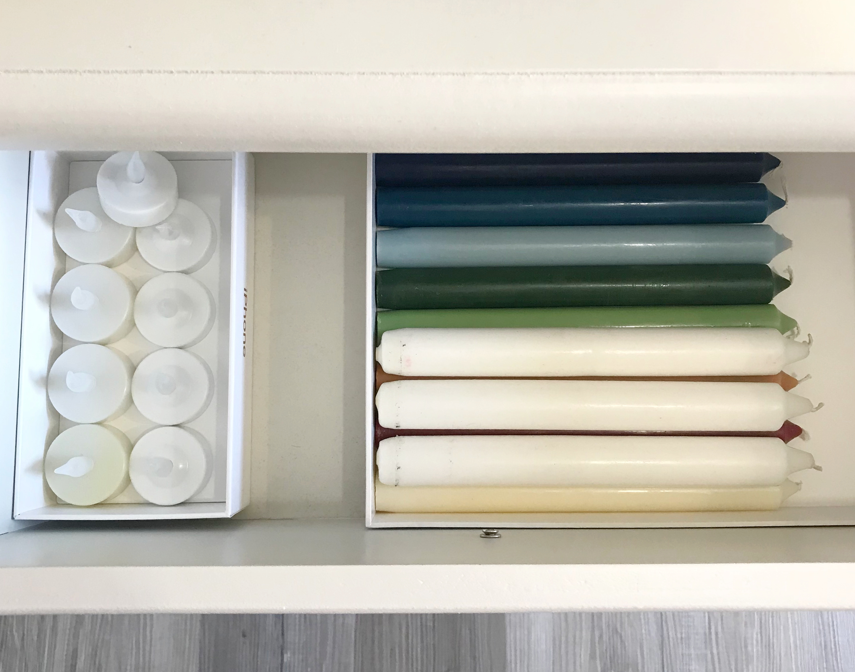 entryway organizing candles - Organize and Decorate Everything